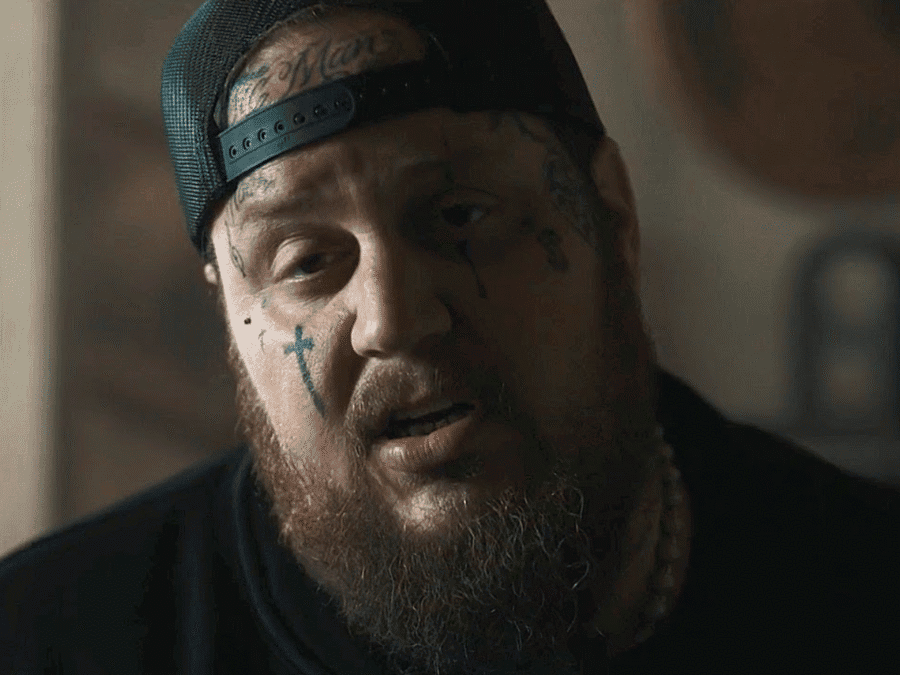 Jelly Roll Doesn’t Hold Back in ‘Liar’—and the Crowd Felt Every Flame