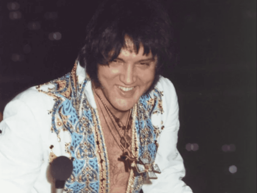 "Elvis' Fiery Houston Comeback: The Explosive 1976 Show That Silenced ...