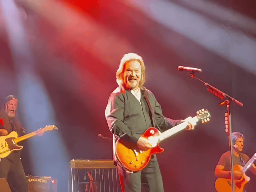 From Grit to Glory: Travis Tritt’s Live Performance of ‘Put Some Drive ...