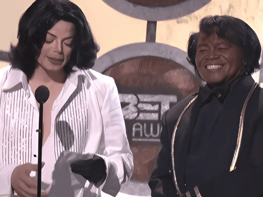 A Moment of Mutual Respect: Michael Jackson’s Tribute to James Brown at ...
