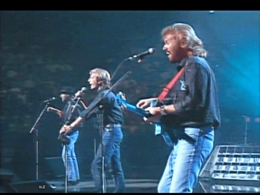 Inside the Iconic 1989 Bee Gees ‘Stayin’ Alive’ Performance, The Night ...