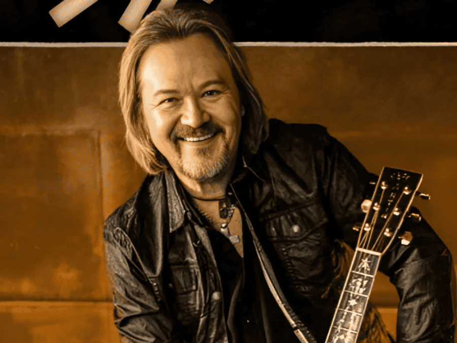 Travis Tritt Took the Stage in Kentucky and Gave the Crowd a Night They ...