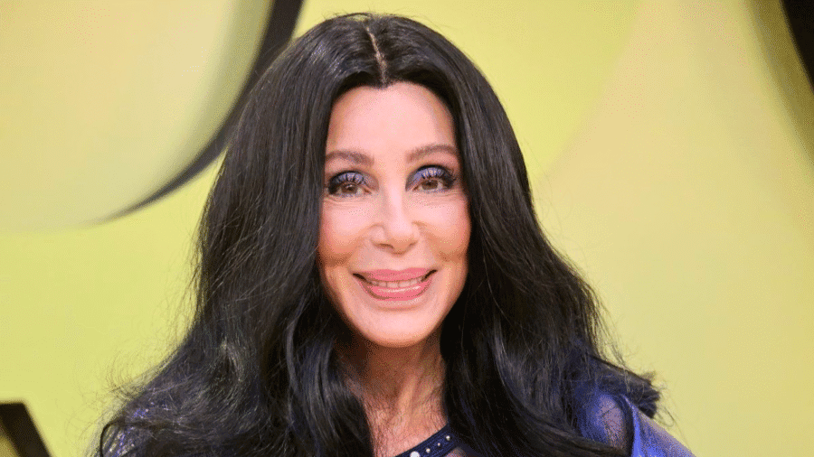 Cher in 1975: A Star's Power and a Legendary Duet