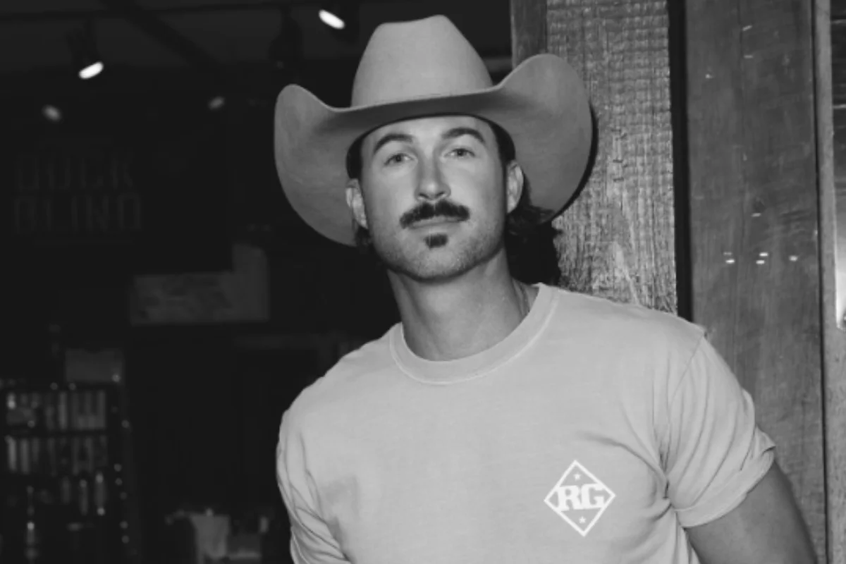 Singer Today, Dad And An Actor Tomorrow?