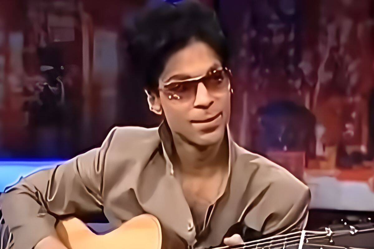 How Prince Turned an Interview Into a Masterclass in Playful Control