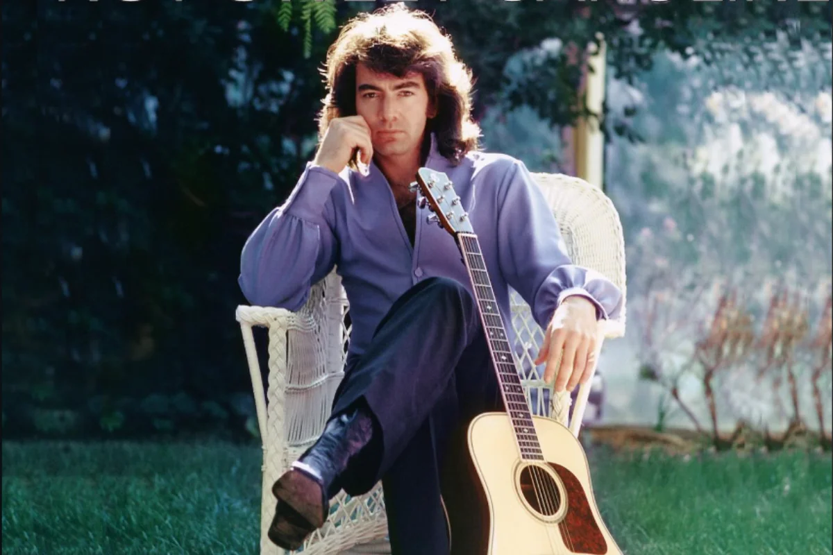 The Secret Magic Inside Neil Diamond’s Famous “Sweet Caroline” Roar