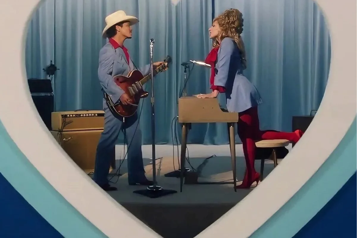 13 Most Aesthetic Couple Songs