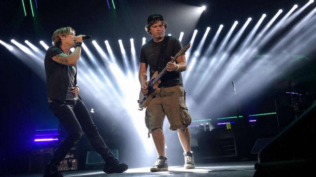 Keith Urban Respects Fans More Than Any Other Star